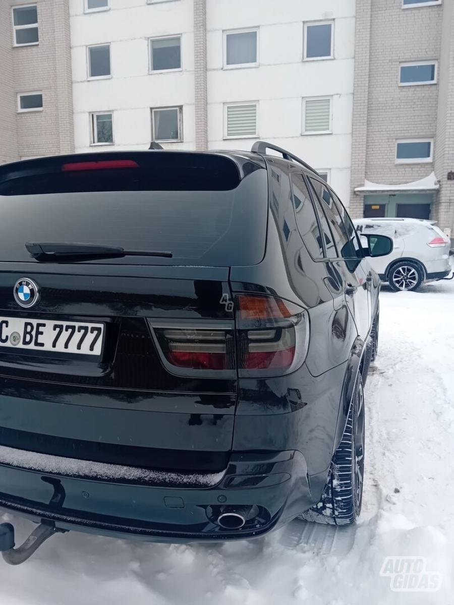 Melns BMW X5 2007 Viļņa, ar dzinēja tilpumu 3.00 L un nobraukumu 330 tūkst. km par 9400 €, foto 3 vietnē AUTOMOTO.COM.LV