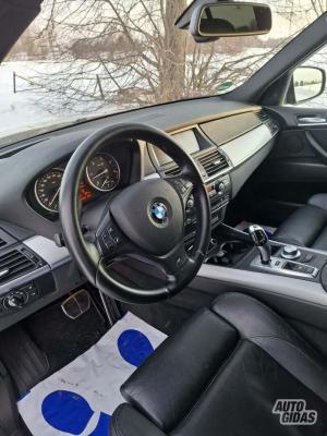 Melns BMW X5 2007 Viļņa, ar dzinēja tilpumu 3.00 L un nobraukumu 330 tūkst. km par 9400 €, foto 12 vietnē AUTOMOTO.COM.LV
