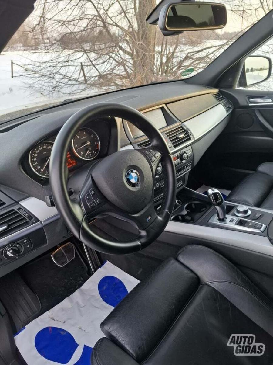 Melns BMW X5 2007 Viļņa, ar dzinēja tilpumu 3.00 L un nobraukumu 330 tūkst. km par 9400 €, foto 12 vietnē AUTOMOTO.COM.LV