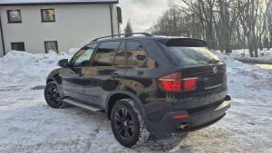 Black BMW X5 2007 in Klaipeda, with an engine capacity of 2.99 L and mileage of 286 thousand km for 6500 €, photo 2 on AUTOMOTO.COM.LV