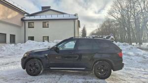 Black BMW X5 2007 in Klaipeda, with an engine capacity of 2.99 L and mileage of 286 thousand km for 6500 €, photo 5 on AUTOMOTO.COM.LV