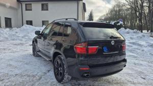 Black BMW X5 2007 in Klaipeda, with an engine capacity of 2.99 L and mileage of 286 thousand km for 6500 €, photo 9 on AUTOMOTO.COM.LV