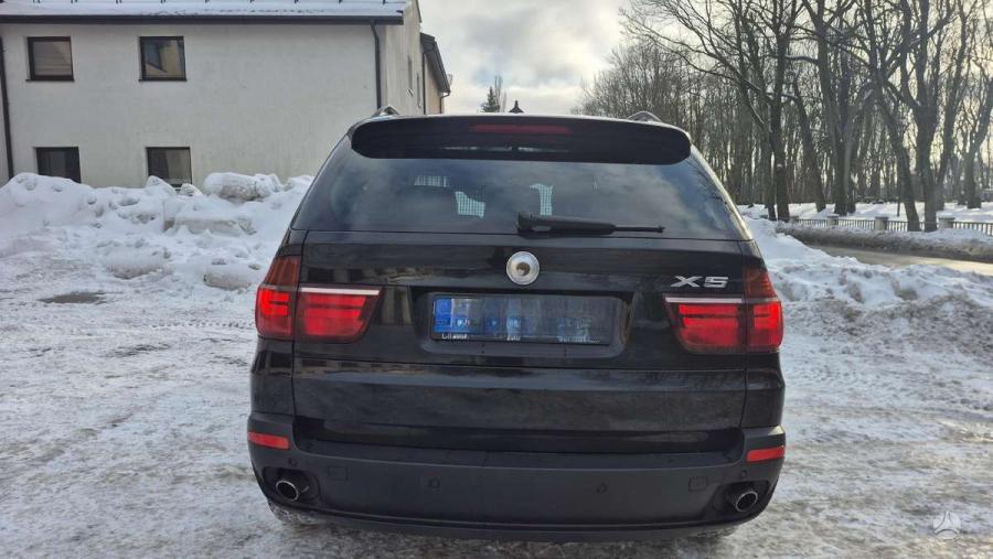 Black BMW X5 2007 in Klaipeda, with an engine capacity of 2.99 L and mileage of 286 thousand km for 6500 €, photo 11 on AUTOMOTO.COM.LV