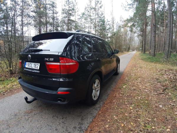 Melns BMW X5 2007 Viļņa, ar dzinēja tilpumu 3.00 L un nobraukumu 284 tūkst. km par 7600 €, foto 7 vietnē AUTOMOTO.COM.LV