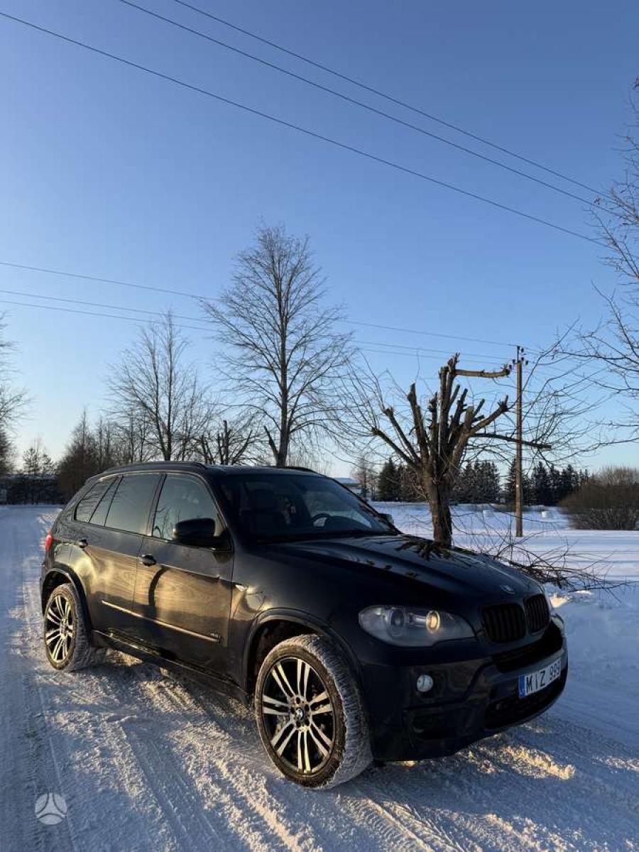 Black BMW X5 2007 in Silale, with an engine capacity of 4.80 L and mileage of 281 thousand km for 8400 €, photo 1 on AUTOMOTO.COM.LV