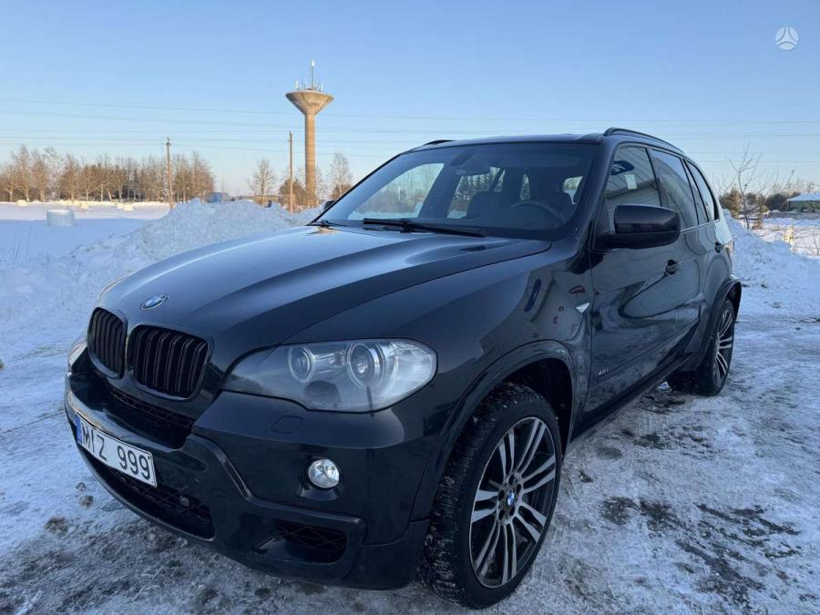Black BMW X5 2007 in Silale, with an engine capacity of 4.80 L and mileage of 281 thousand km for 8400 €, photo 3 on AUTOMOTO.COM.LV