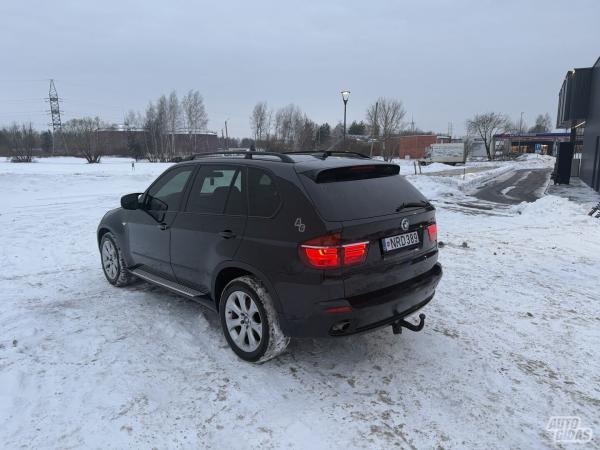 Melns BMW X5 2007 Kauņa, ar dzinēja tilpumu 3.00 L un nobraukumu 290 tūkst. km par 8490 €, foto 5 vietnē AUTOMOTO.COM.LV