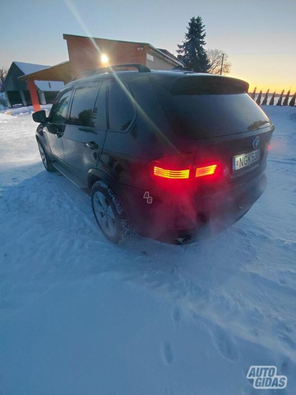Black BMW X5 2007 in Alytus, with an engine capacity of 3.00 L and mileage of 300 thousand km for 6500 €, photo 10 on AUTOMOTO.COM.LV