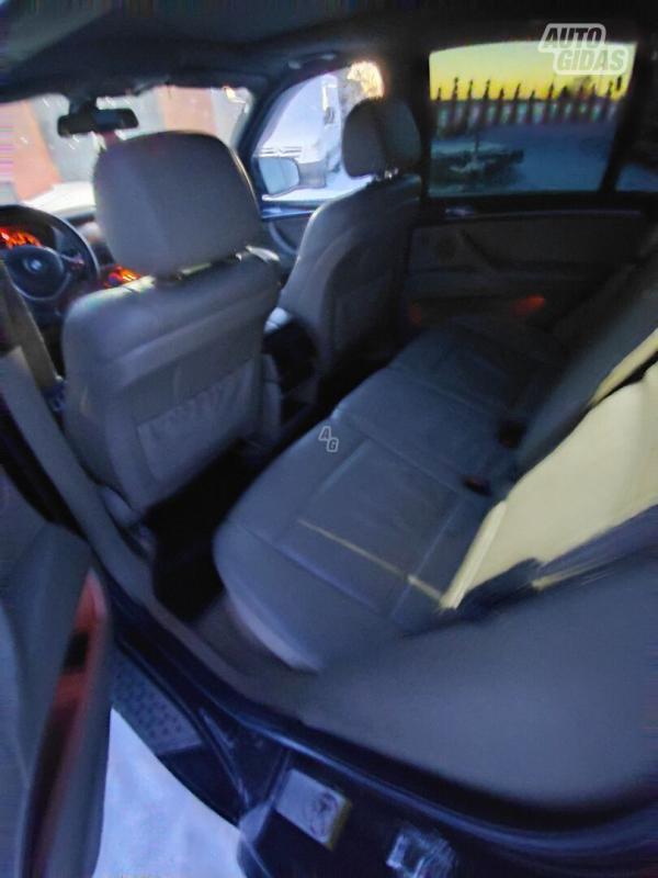 Melns BMW X5 2007 Alīta, ar dzinēja tilpumu 3.00 L un nobraukumu 300 tūkst. km par 6500 €, foto 6 vietnē AUTOMOTO.COM.LV