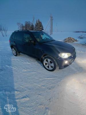 Melns BMW X5 2007 Alīta, ar dzinēja tilpumu 3.00 L un nobraukumu 300 tūkst. km par 6400 €, foto 17 vietnē AUTOMOTO.COM.LV