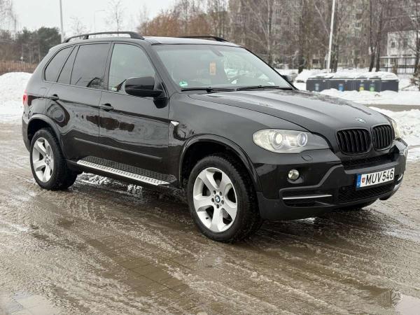 Black BMW X5 2007 in Vilnius, with an engine capacity of 2.99 L and mileage of 390 thousand km for 8450 €, photo 2 on AUTOMOTO.COM.LV