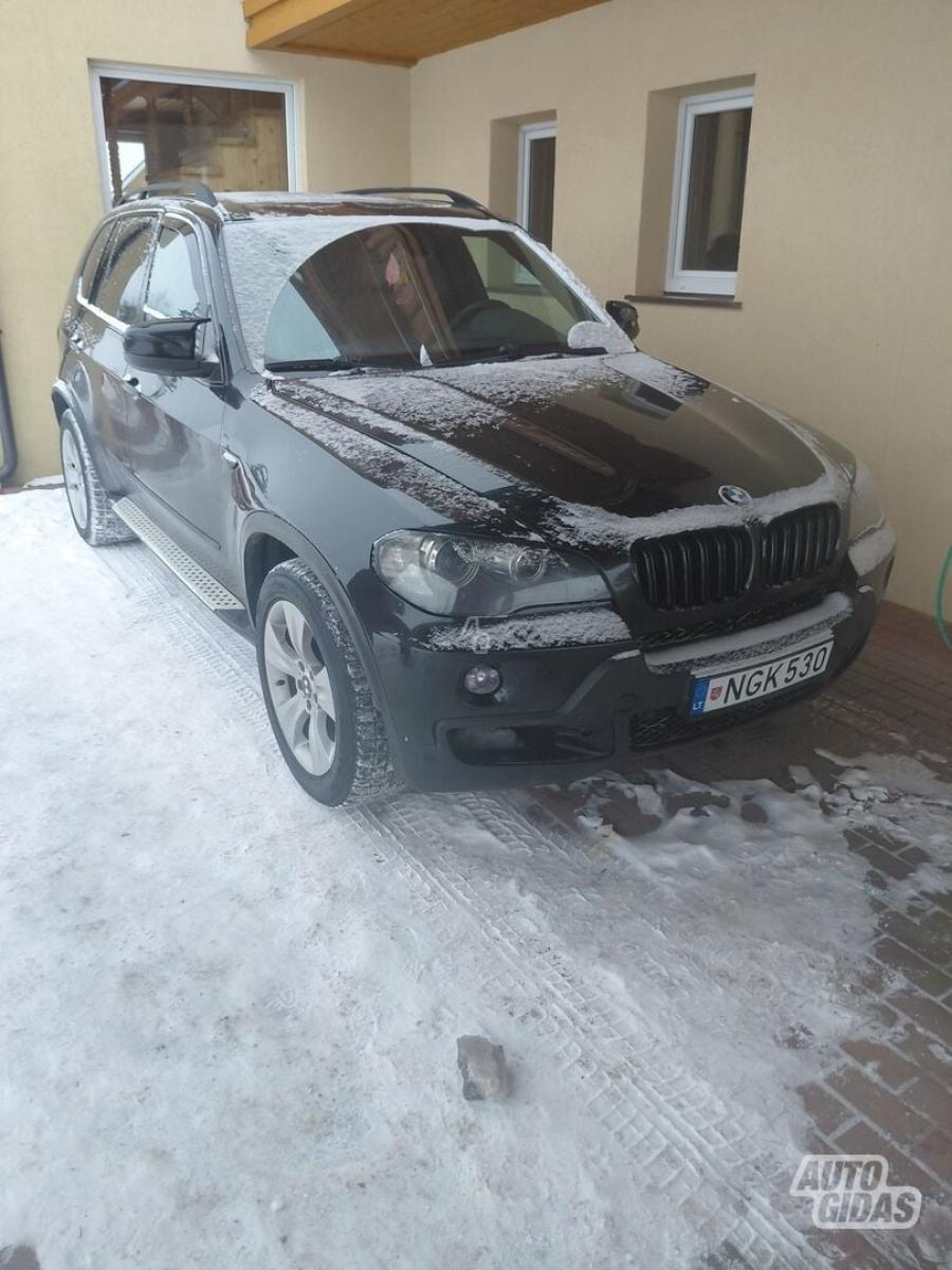 Melns BMW X5 2007 Alīta, ar dzinēja tilpumu 3.00 L un nobraukumu 300 tūkst. km par 6400 €, foto 1 vietnē AUTOMOTO.COM.LV