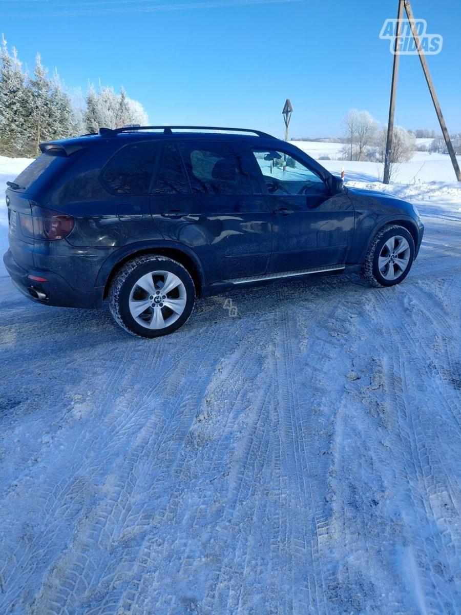 Melns BMW X5 2007 Alīta, ar dzinēja tilpumu 3.00 L un nobraukumu 320 tūkst. km par 6400 €, foto 5 vietnē AUTOMOTO.COM.LV
