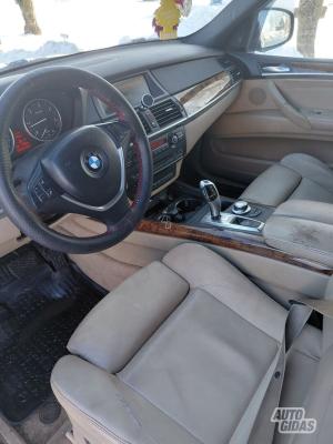 Melns BMW X5 2007 Alīta, ar dzinēja tilpumu 3.00 L un nobraukumu 320 tūkst. km par 6400 €, foto 7 vietnē AUTOMOTO.COM.LV