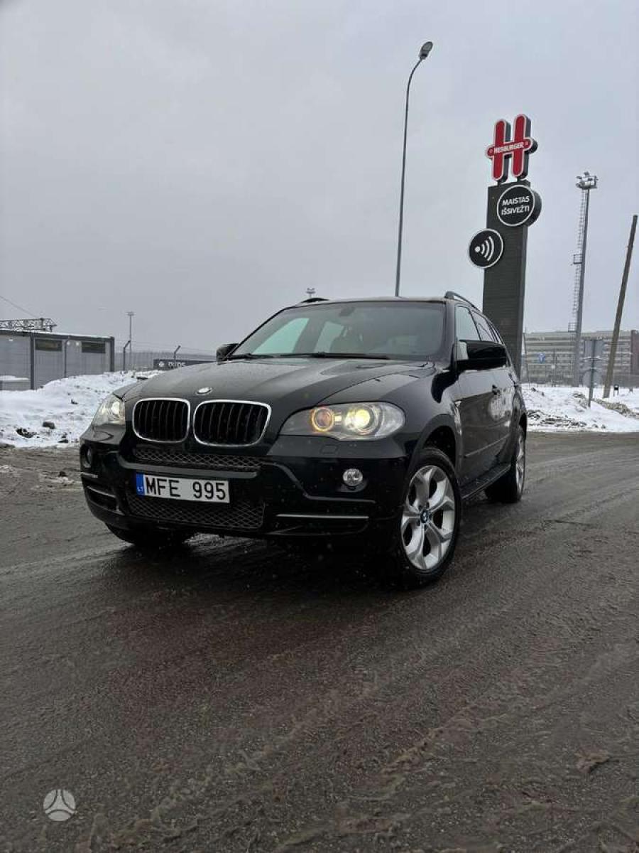 Black BMW X5 2007 in Klaipeda, with an engine capacity of 2.99 L and mileage of 350 thousand km for 7900 €, photo 2 on AUTOMOTO.COM.LV