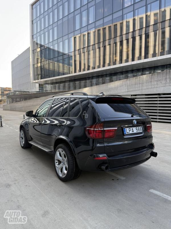 Melns BMW X5 2007 Viļņa, ar dzinēja tilpumu 3.00 L un nobraukumu 299 tūkst. km par 8200 €, foto 3 vietnē AUTOMOTO.COM.LV