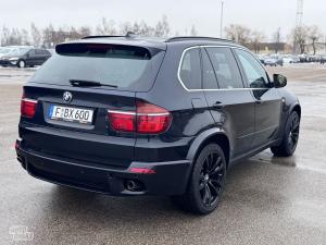 Black BMW X5 2007 in Marijampole, with an engine capacity of 3.00 L and mileage of 273 thousand km for 8900 €, photo 5 on AUTOMOTO.COM.LV