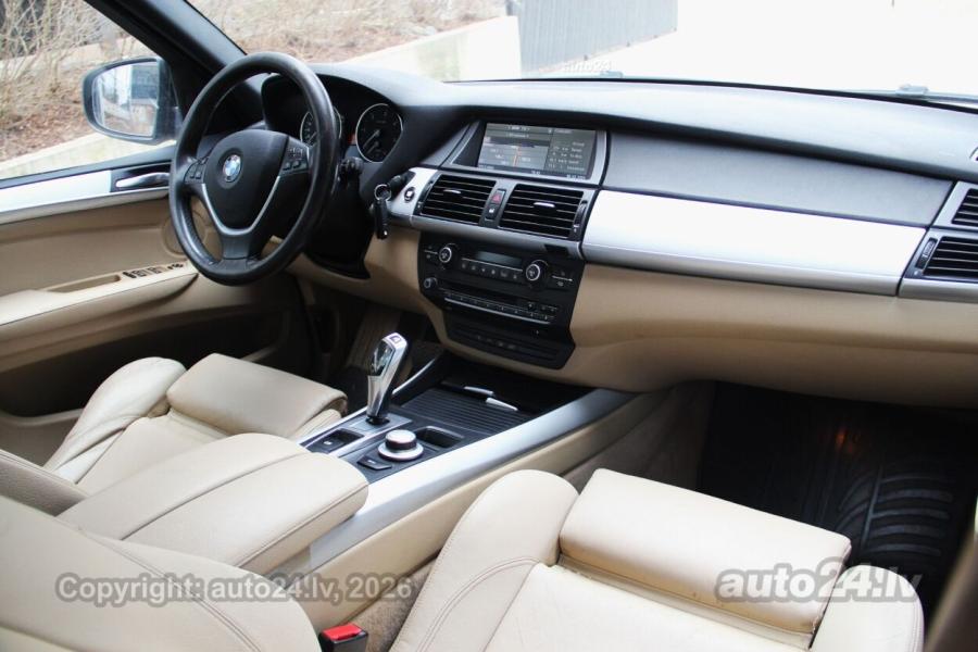 Melns BMW X5 2007 Tartu, ar dzinēja tilpumu 3.00 L un nobraukumu 320 tūkst. km par 8990 €, foto 9 vietnē AUTOMOTO.COM.LV