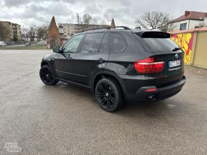 Black BMW X5 2007 in Vilnius, with an engine capacity of 3.00 L and mileage of 334 thousand km for 8500 €, photo 9 on AUTOMOTO.COM.LV