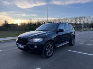 Черный БМВ Х5 2007 в Клайпеда, объемом двигателя 3.00 л и пробегом 405 тыс. км за 7000 €, фото  на AUTOMOTO.COM.LV