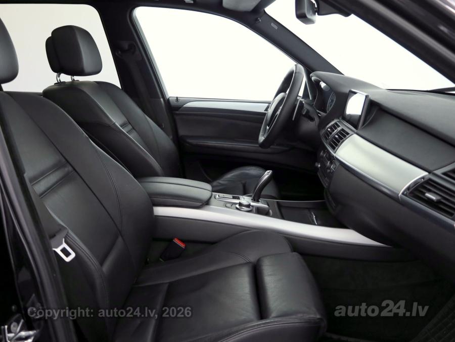 Черный БМВ Х5 2007 в Таллин, объемом двигателя 3.00 л и пробегом 394 тыс. км за 5999 €, фото 7 на AUTOMOTO.COM.LV
