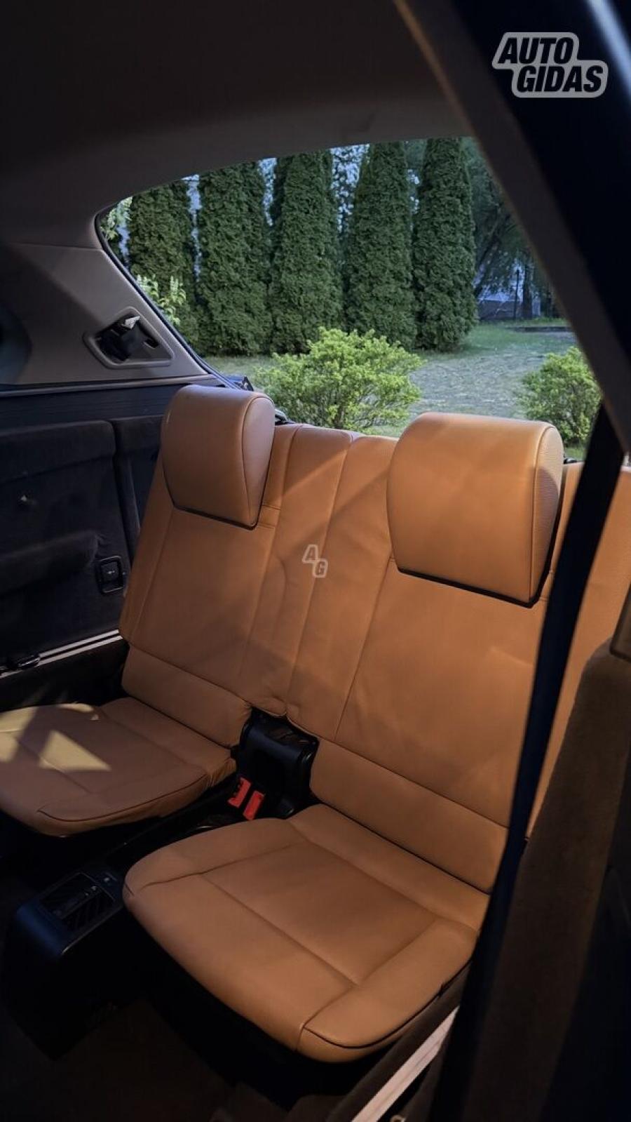 Black BMW X5 2007 in Vilnius, with an engine capacity of 3.00 L and mileage of 430 thousand km for 5900 €, photo 8 on AUTOMOTO.COM.LV