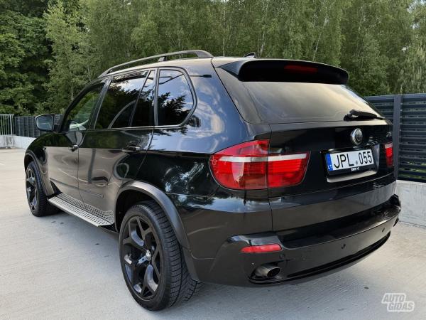 Black BMW X5 2007 in Vilnius, with an engine capacity of 3.00 L and mileage of 283 thousand km for 7100 €, photo 3 on AUTOMOTO.COM.LV