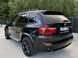 Black BMW X5 2007 in Vilnius, with an engine capacity of 3.00 L and mileage of 283 thousand km for 7100 €, photo 4 on AUTOMOTO.COM.LV