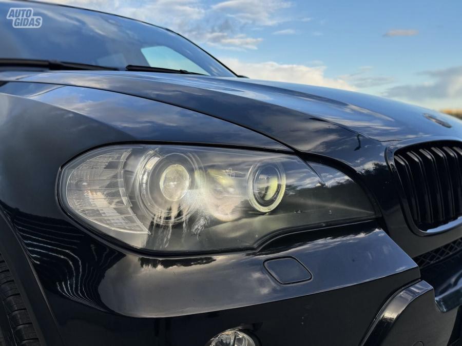 Black BMW X5 2007 in Vilnius, with an engine capacity of 3.00 L and mileage of 283 thousand km for 7100 €, photo 10 on AUTOMOTO.COM.LV