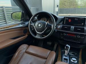 Black BMW X5 2007 in Vilnius, with an engine capacity of 3.00 L and mileage of 283 thousand km for 7100 €, photo 17 on AUTOMOTO.COM.LV