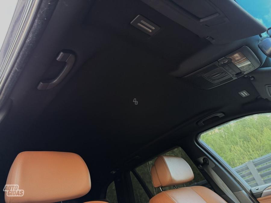 Black BMW X5 2007 in Vilnius, with an engine capacity of 3.00 L and mileage of 283 thousand km for 7100 €, photo 31 on AUTOMOTO.COM.LV