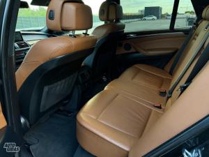 Black BMW X5 2007 in Vilnius, with an engine capacity of 3.00 L and mileage of 283 thousand km for 7100 €, photo 33 on AUTOMOTO.COM.LV