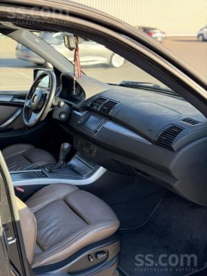 Melns BMW X5 2007 Rīga, ar dzinēja tilpumu 3.00 L un nobraukumu 302 tūkst. km par 5500 €, foto 6 vietnē AUTOMOTO.COM.LV