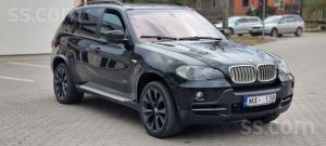 Melns BMW X5 2007 Madona, ar dzinēja tilpumu 3.00 L un nobraukumu 402 tūkst. km par 6500 €, foto  vietnē AUTOMOTO.COM.LV