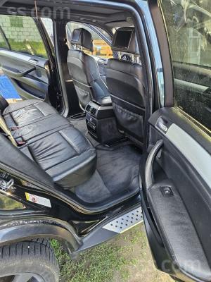 Melns BMW X5 2007 Madona, ar dzinēja tilpumu 3.00 L un nobraukumu 402 tūkst. km par 6500 €, foto 8 vietnē AUTOMOTO.COM.LV