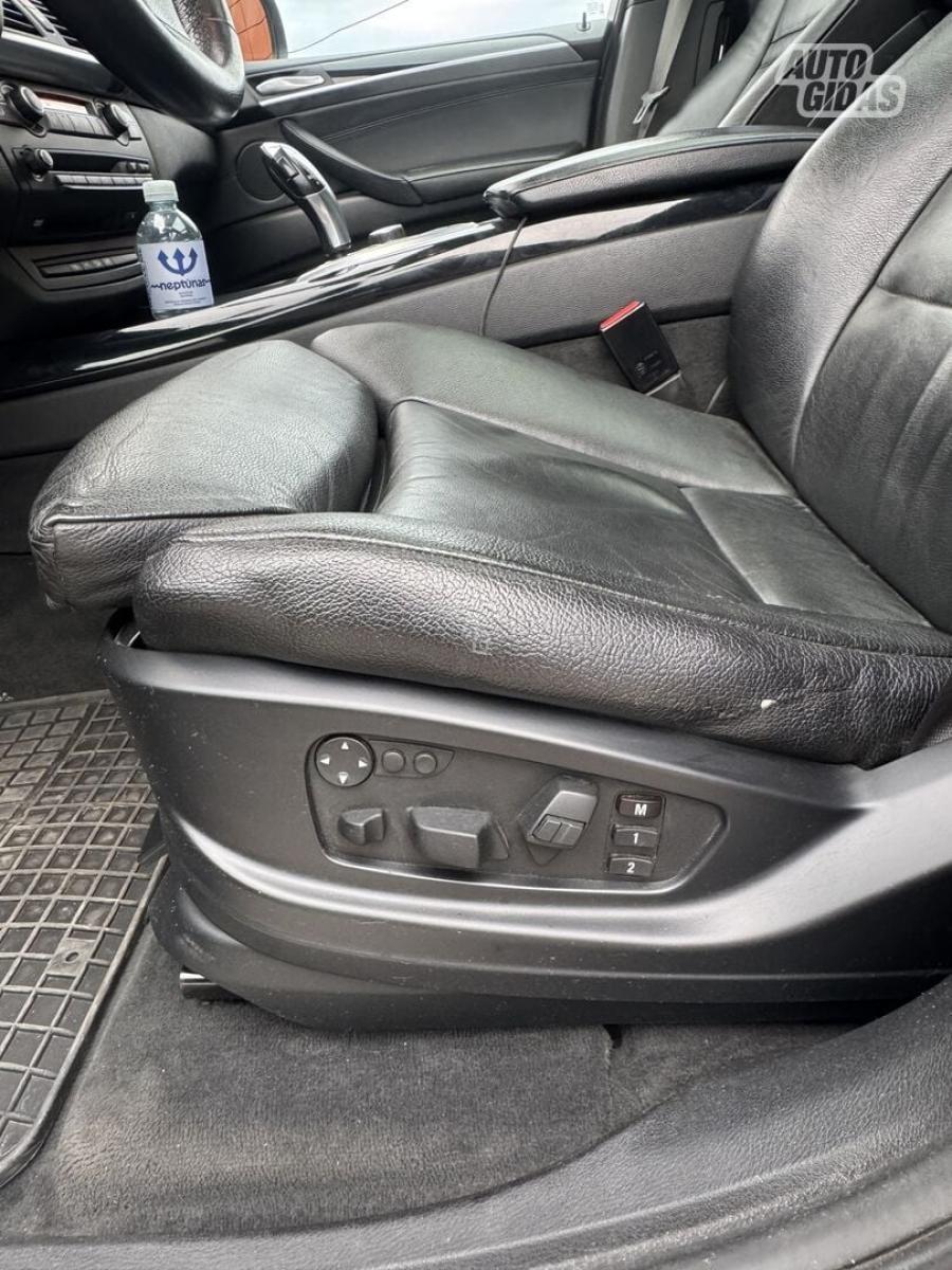 Melns BMW X5 2007 Viļņa, ar dzinēja tilpumu 3.00 L un nobraukumu 324 tūkst. km par 7900 €, foto 15 vietnē AUTOMOTO.COM.LV