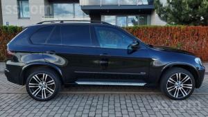Black BMW X5 2007 in Riga, with an engine capacity of 3.00 L and mileage of 243 thousand km for 7950 €, photo 10 on AUTOMOTO.COM.LV