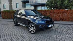 Black BMW X5 2007 in Riga, with an engine capacity of 3.00 L and mileage of 243 thousand km for 7950 €, photo 18 on AUTOMOTO.COM.LV