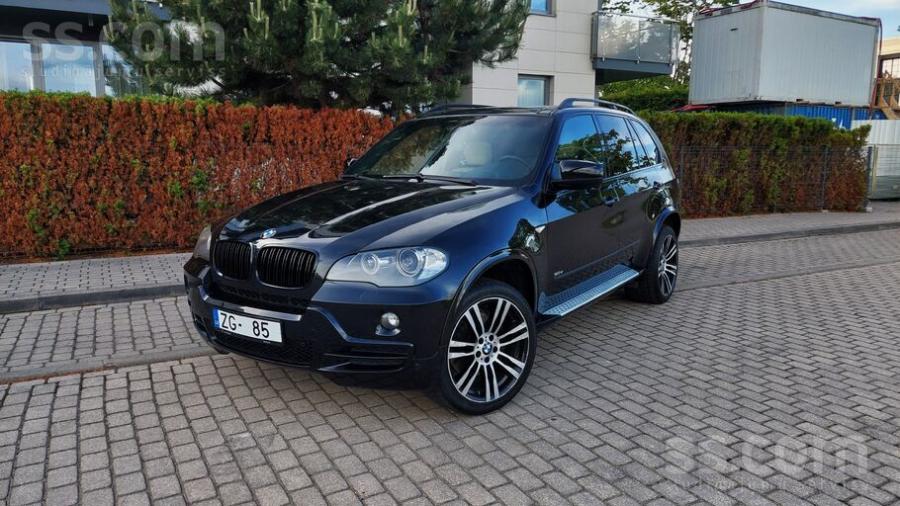 Black BMW X5 2007 in Riga, with an engine capacity of 3.00 L and mileage of 243 thousand km for 7950 €, photo 19 on AUTOMOTO.COM.LV