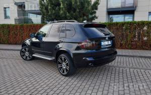 Black BMW X5 2007 in Riga, with an engine capacity of 3.00 L and mileage of 243 thousand km for 7950 €, photo 23 on AUTOMOTO.COM.LV