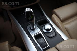 Melns BMW X5 2007 Rīga, ar dzinēja tilpumu 3.00 L un nobraukumu 313 tūkst. km par 7990 €, foto 23 vietnē AUTOMOTO.COM.LV