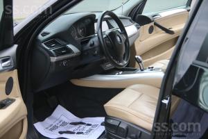 Black BMW X5 2007 in Riga, with an engine capacity of 3.00 L and mileage of 0 thousand km for 6390 €, photo 8 on AUTOMOTO.COM.LV
