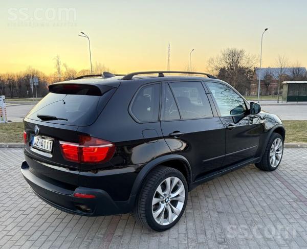 Melns BMW X5 2007 Rīga, ar dzinēja tilpumu 3.00 L un nobraukumu 206 tūkst. km par 11000 €, foto 3 vietnē AUTOMOTO.COM.LV