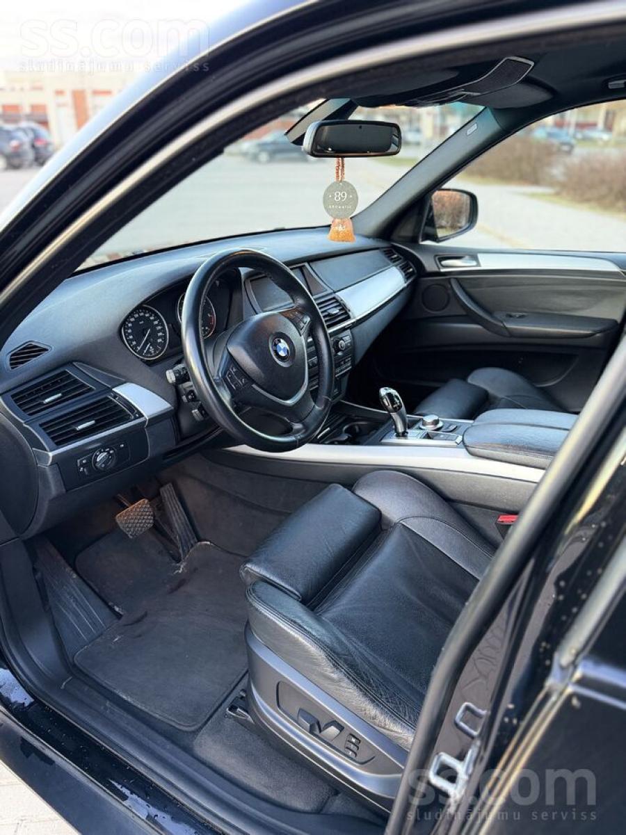 Melns BMW X5 2007 Rīga, ar dzinēja tilpumu 3.00 L un nobraukumu 206 tūkst. km par 11000 €, foto 6 vietnē AUTOMOTO.COM.LV