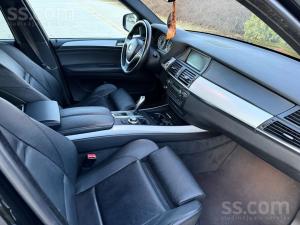 Melns BMW X5 2007 Rīga, ar dzinēja tilpumu 3.00 L un nobraukumu 206 tūkst. km par 11000 €, foto 7 vietnē AUTOMOTO.COM.LV