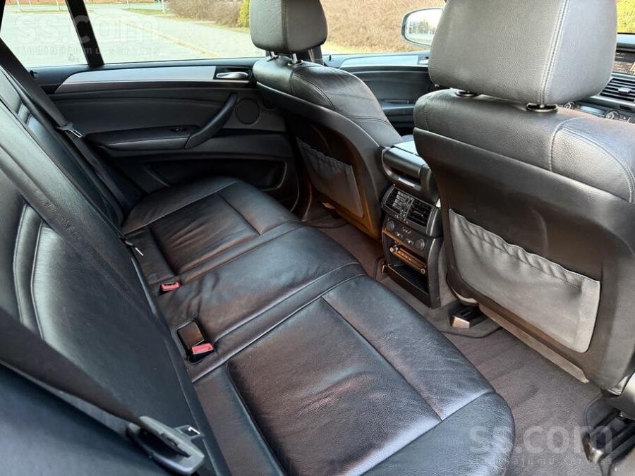 Melns BMW X5 2007 Rīga, ar dzinēja tilpumu 3.00 L un nobraukumu 206 tūkst. km par 11000 €, foto 9 vietnē AUTOMOTO.COM.LV