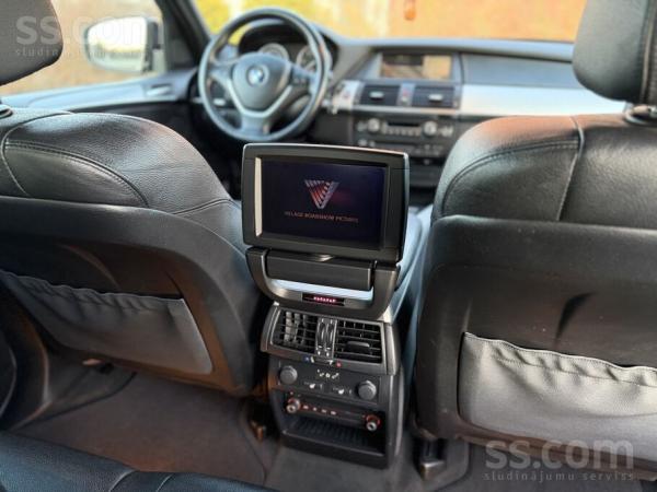 Melns BMW X5 2007 Rīga, ar dzinēja tilpumu 3.00 L un nobraukumu 206 tūkst. km par 11000 €, foto 9 vietnē AUTOMOTO.COM.LV