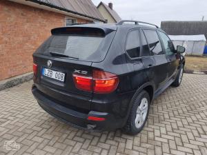 Black BMW X5 2007 in Birzai, with an engine capacity of 3.00 L and mileage of 283 thousand km for 7999 €, photo 8 on AUTOMOTO.COM.LV