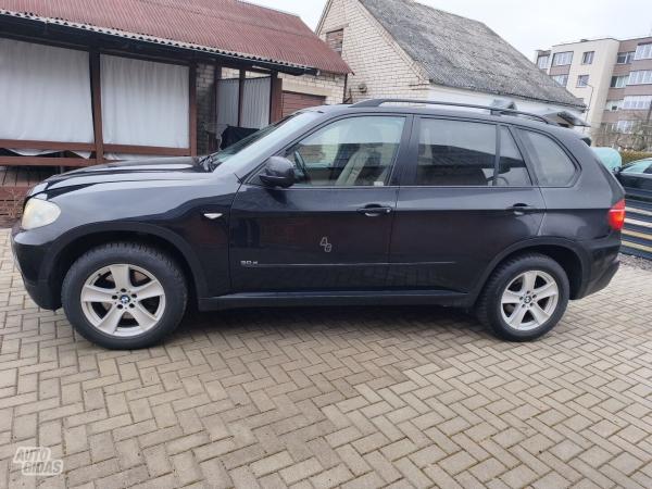 Melns BMW X5 2007 Biržai, ar dzinēja tilpumu 3.00 L un nobraukumu 283 tūkst. km par 7999 €, foto 8 vietnē AUTOMOTO.COM.LV