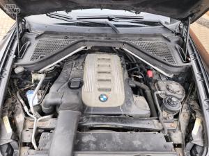 Black BMW X5 2007 in Birzai, with an engine capacity of 3.00 L and mileage of 283 thousand km for 7999 €, photo 31 on AUTOMOTO.COM.LV